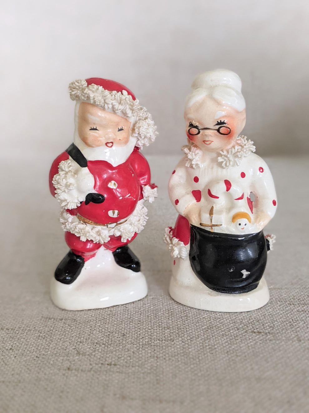 Mr. And Mrs. Claus Vintage Salt & Pepper Shakers – Sea Ginger