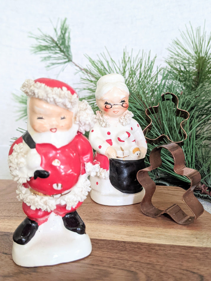 Mr. And Mrs. Claus Vintage Salt & Pepper Shakers – Sea Ginger